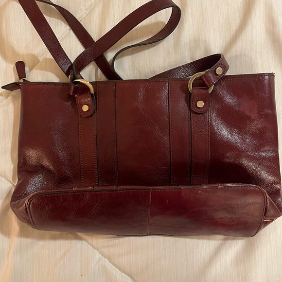 Etienne Aigner | Bags | Classic Etienne Ainger Purse | Poshmark